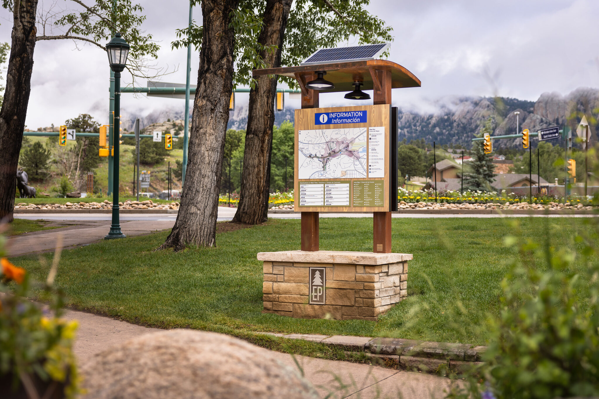 Estes Park Downtown Signage Installed – eHoldings